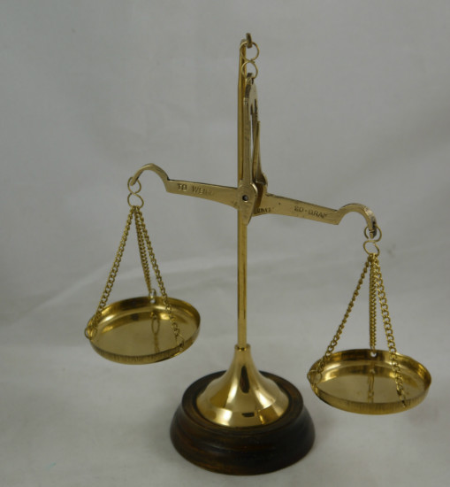 BRASS SCALES - The Gift Wholesaler